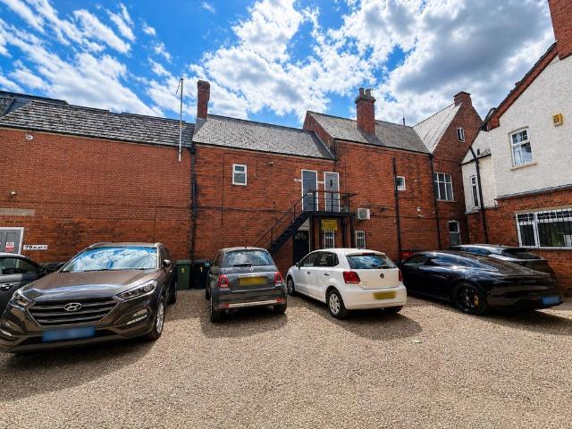 2 bedroom flat to rent