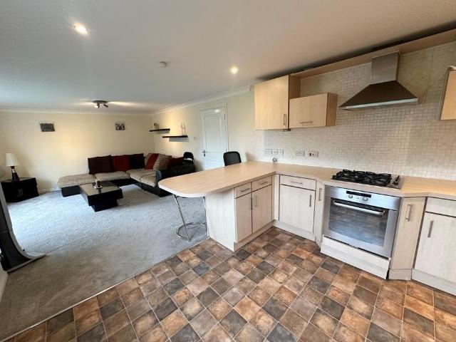 2 bedroom flat to rent