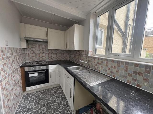 2 bedroom flat to rent