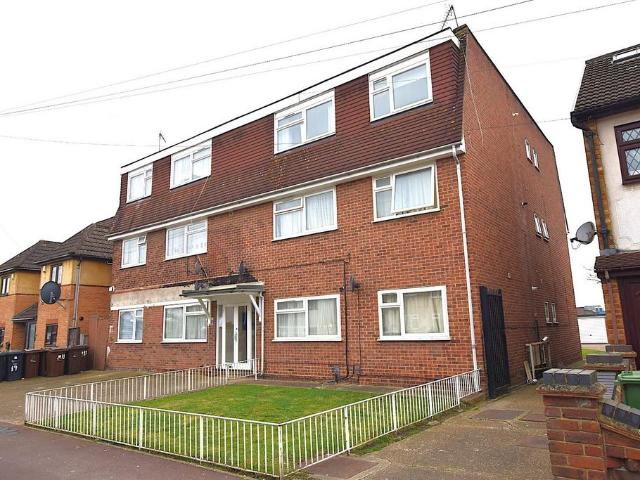 2 bedroom flat to rent