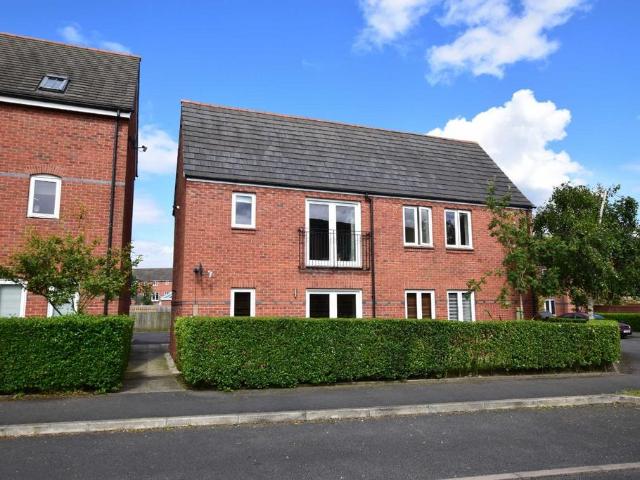 2 bedroom flat to rent