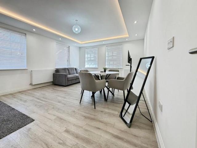 2 bedroom flat to rent