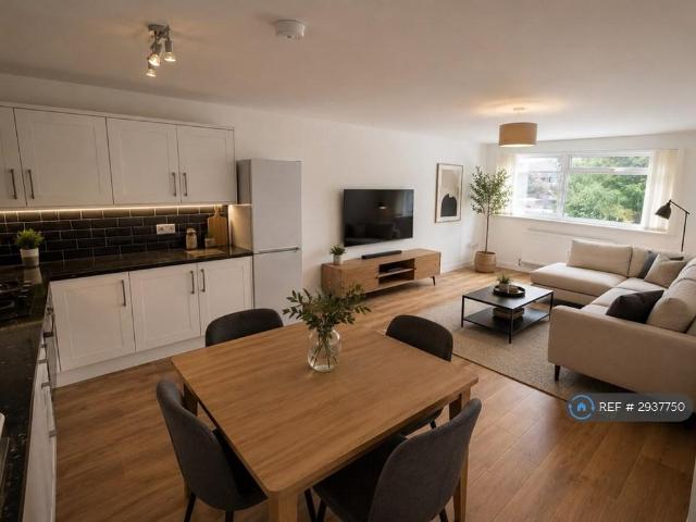 2 bedroom flat to rent