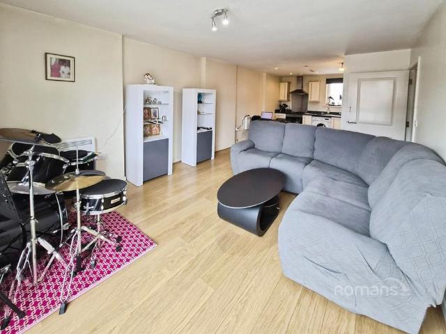 2 bedroom flat to rent