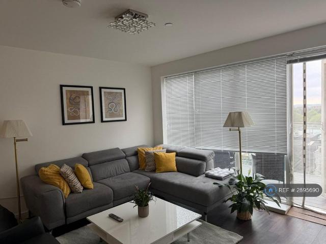 2 bedroom flat to rent