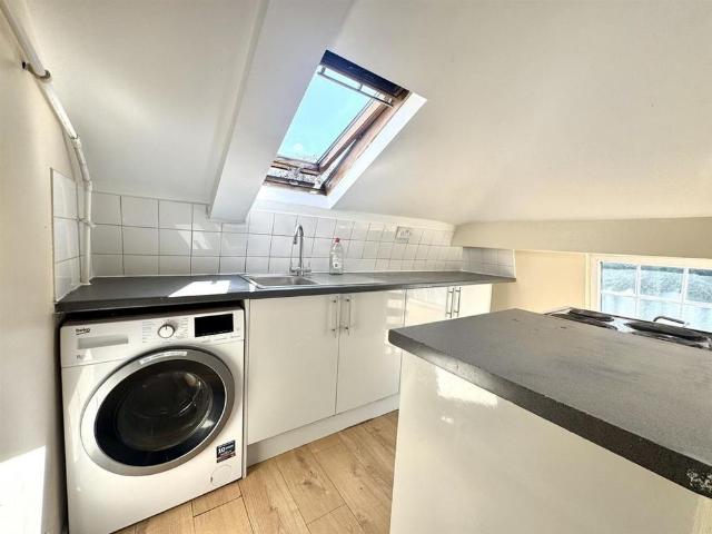 2 bedroom flat to rent
