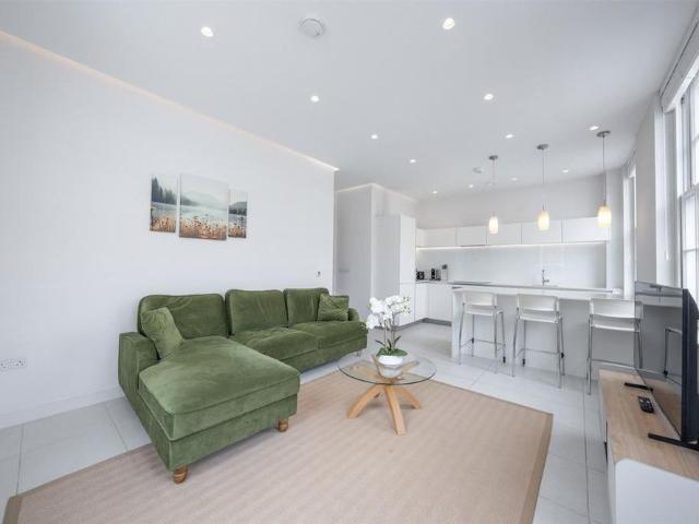 2 bedroom flat to rent