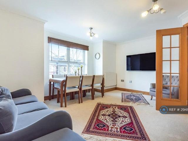2 bedroom flat to rent