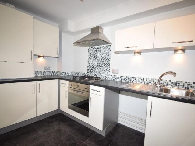 2 bedroom flat to rent