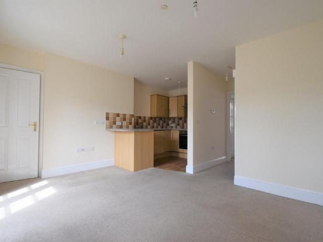 2 bedroom flat to rent