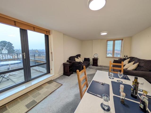 2 bedroom flat to rent