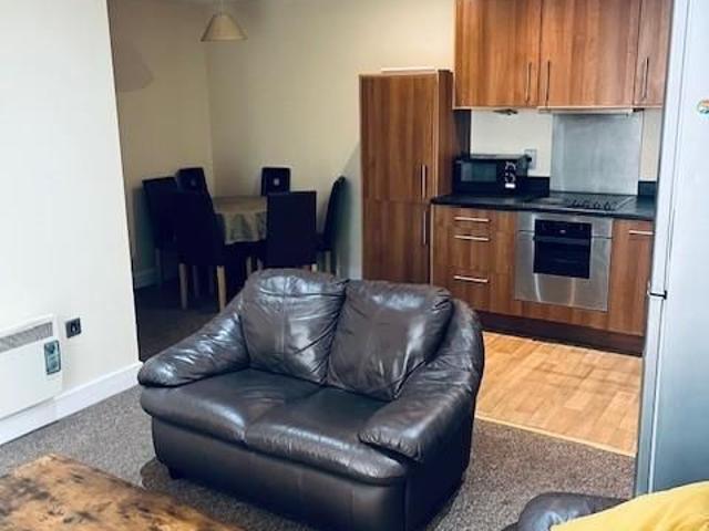 2 bedroom flat to rent