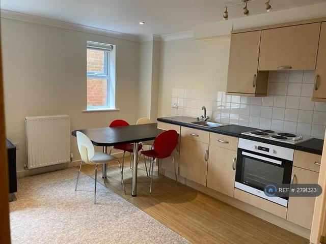 2 bedroom flat to rent