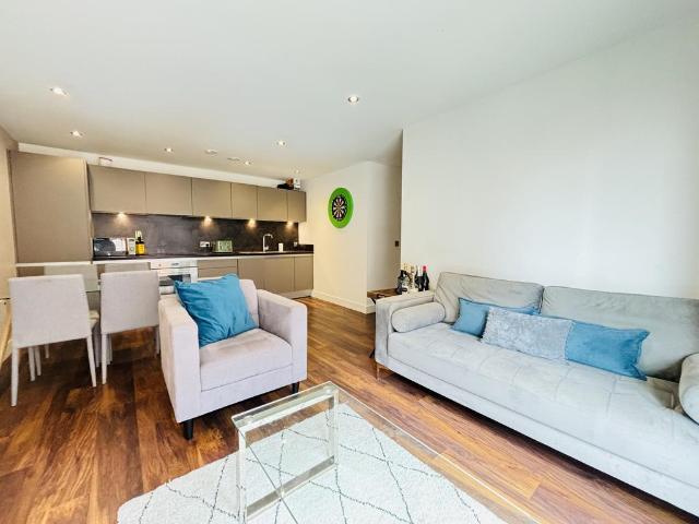 2 bedroom flat to rent