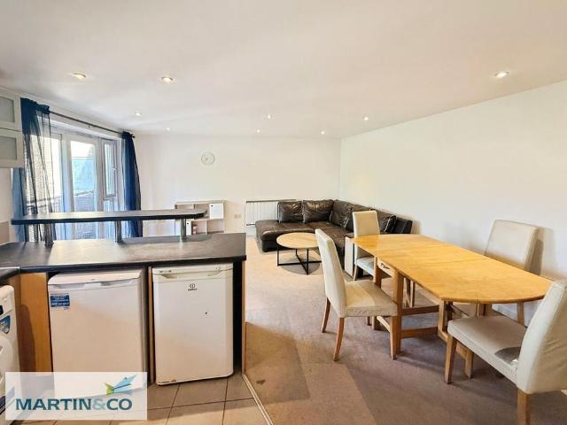 2 bedroom flat to rent