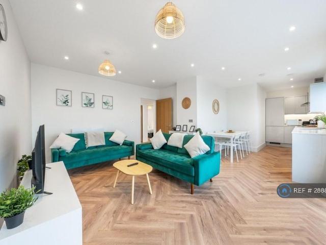 2 bedroom flat to rent