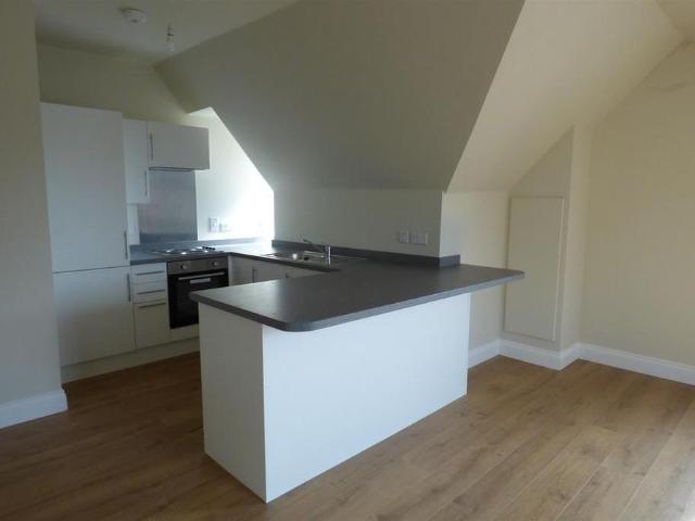 2 bedroom flat to rent