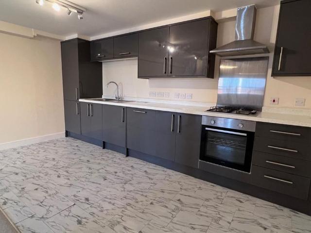 2 bedroom flat to rent