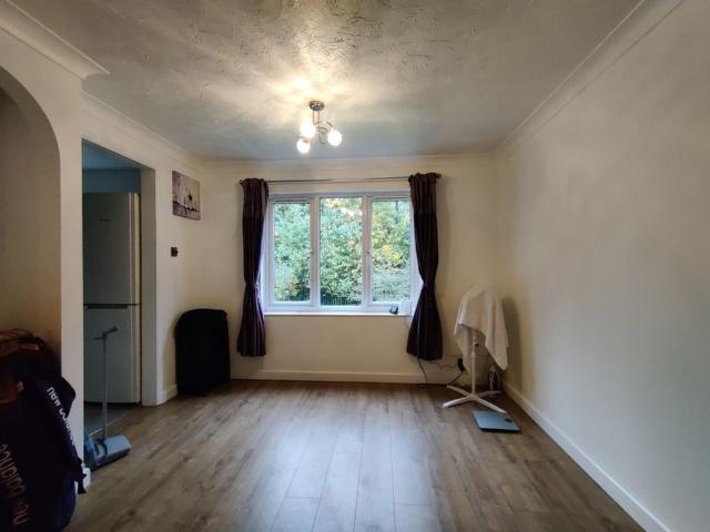 2 bedroom Flat Tudor Close, Hatfield