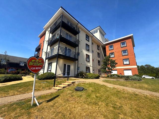 2 BEDROOM Flat / Apartment