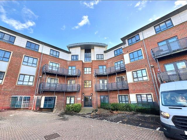 2 BEDROOM Flat / Apartment