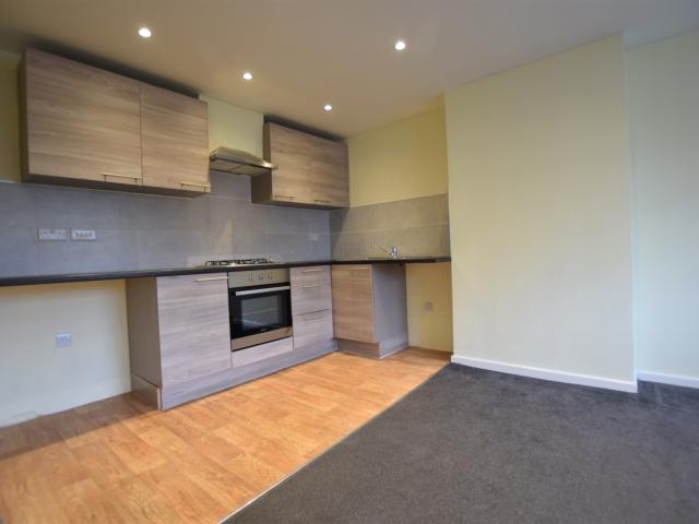 2 BEDROOM Flat / Apartment