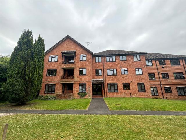 2 BEDROOM Flat / Apartment