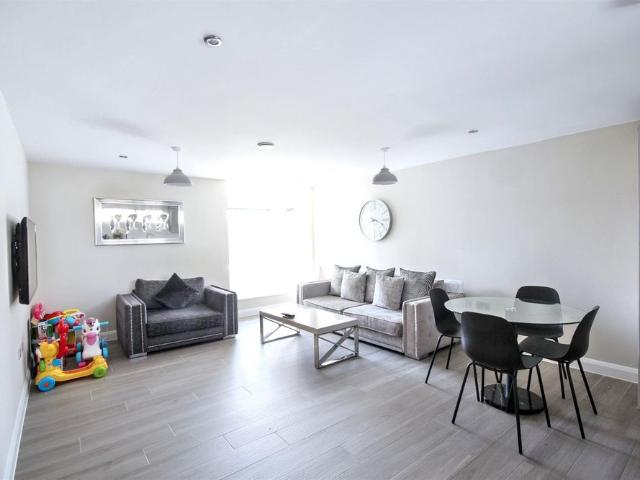 2 Bedroom Flat / Apartment to let
