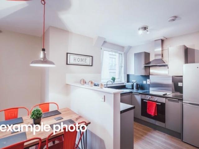 2 Bedroom flat available for students