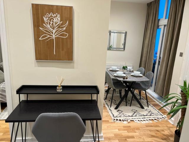 2 bedroom flat bills included