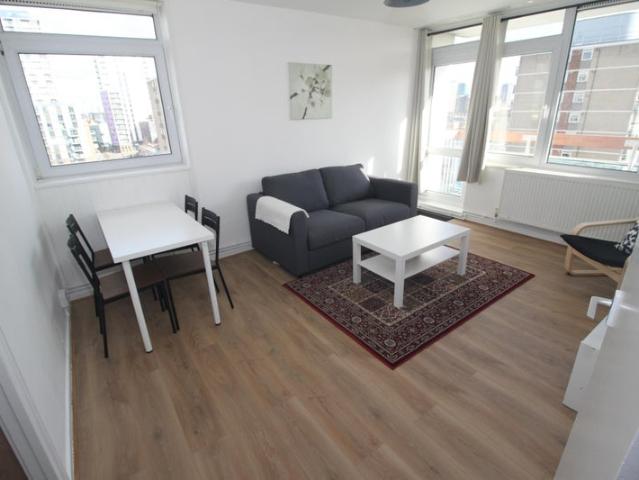 2 Bedroom Flat E14 Poplar / Canary Wharf