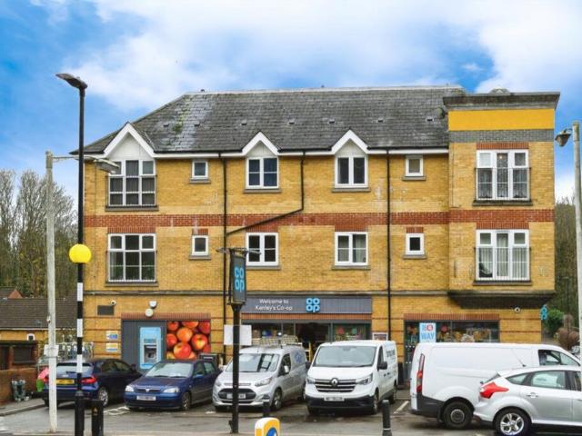 2 bedroom flat for sale