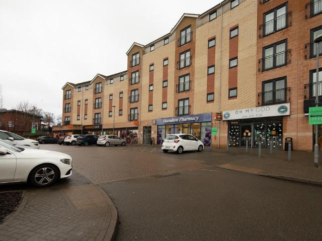 2 bedroom flat for sale