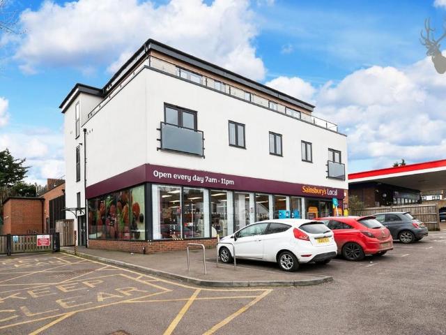 2 bedroom flat for sale
