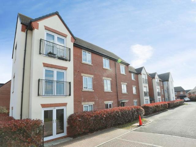 2 bedroom flat for sale