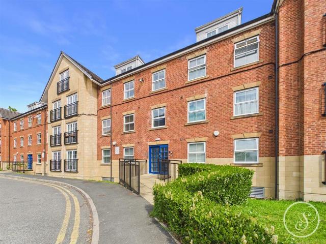 2 bedroom flat for sale