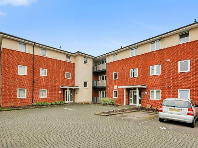 2 bedroom flat for sale