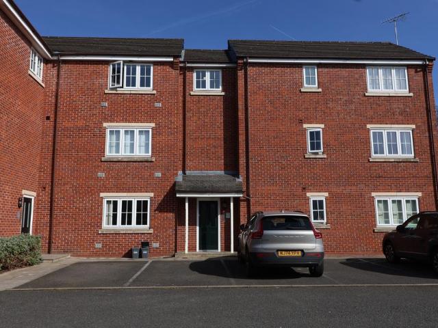 2 bedroom flat for sale