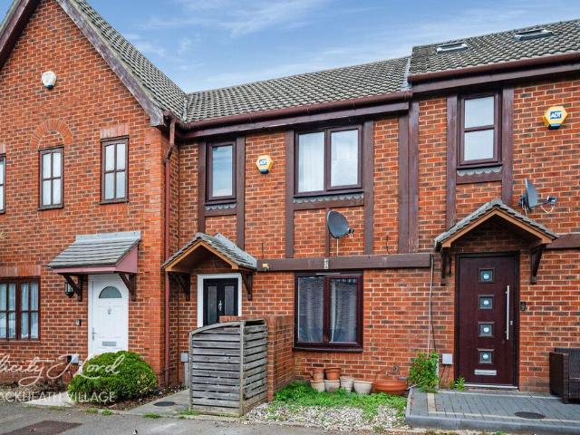 2 bedroom terraced house for sale