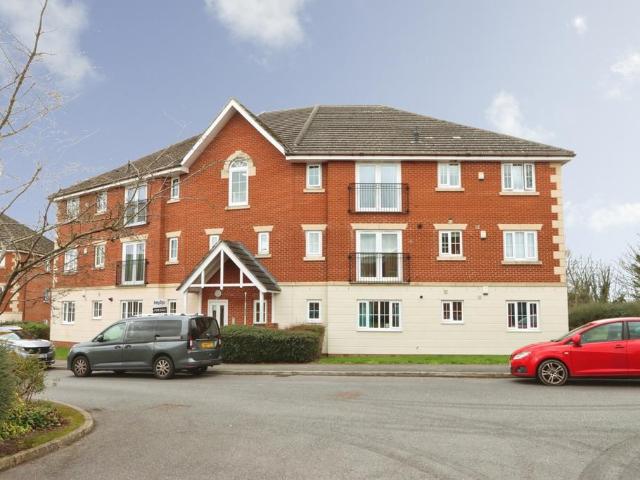 2 bedroom flat for sale