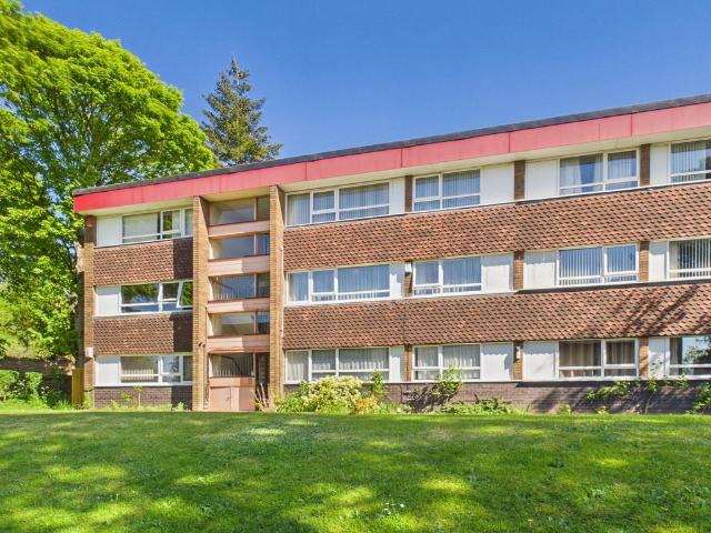 2 bedroom flat for sale