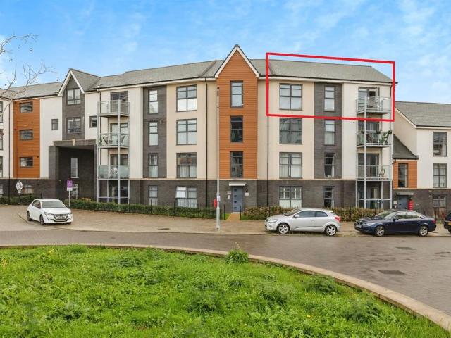 2 bedroom flat for sale