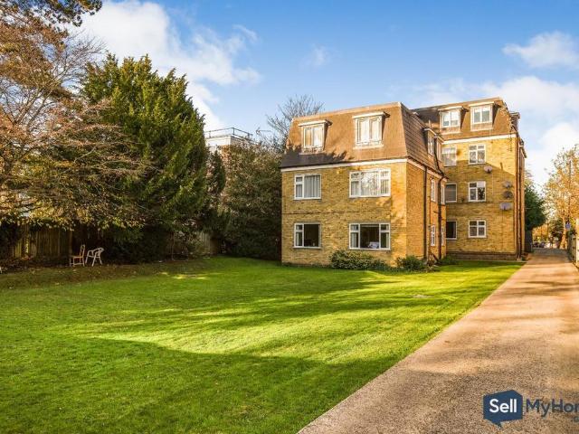2 bedroom flat for sale