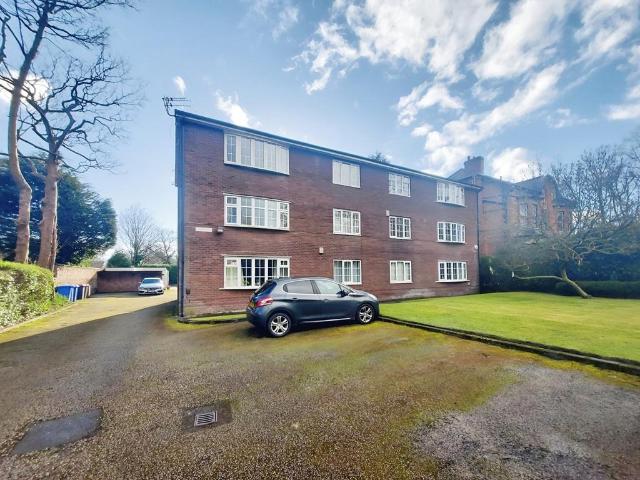 2 bedroom flat for sale