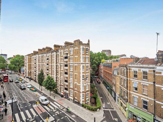 2 bedroom flat for sale