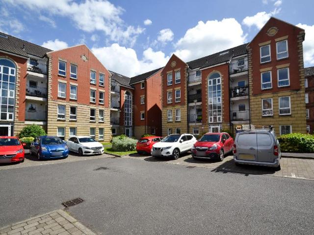 2 bedroom flat for sale