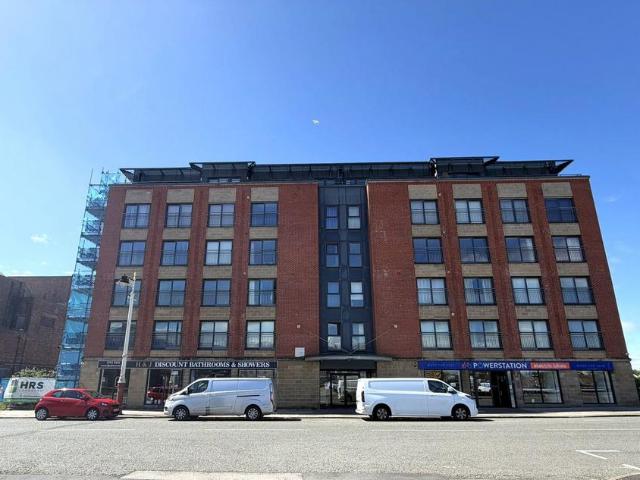 2 bedroom flat for sale