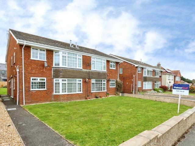 2 bedroom flat for sale