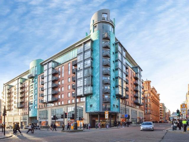 2 bedroom flat for sale