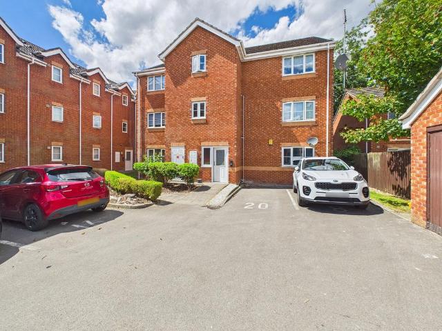 2 bedroom flat for sale